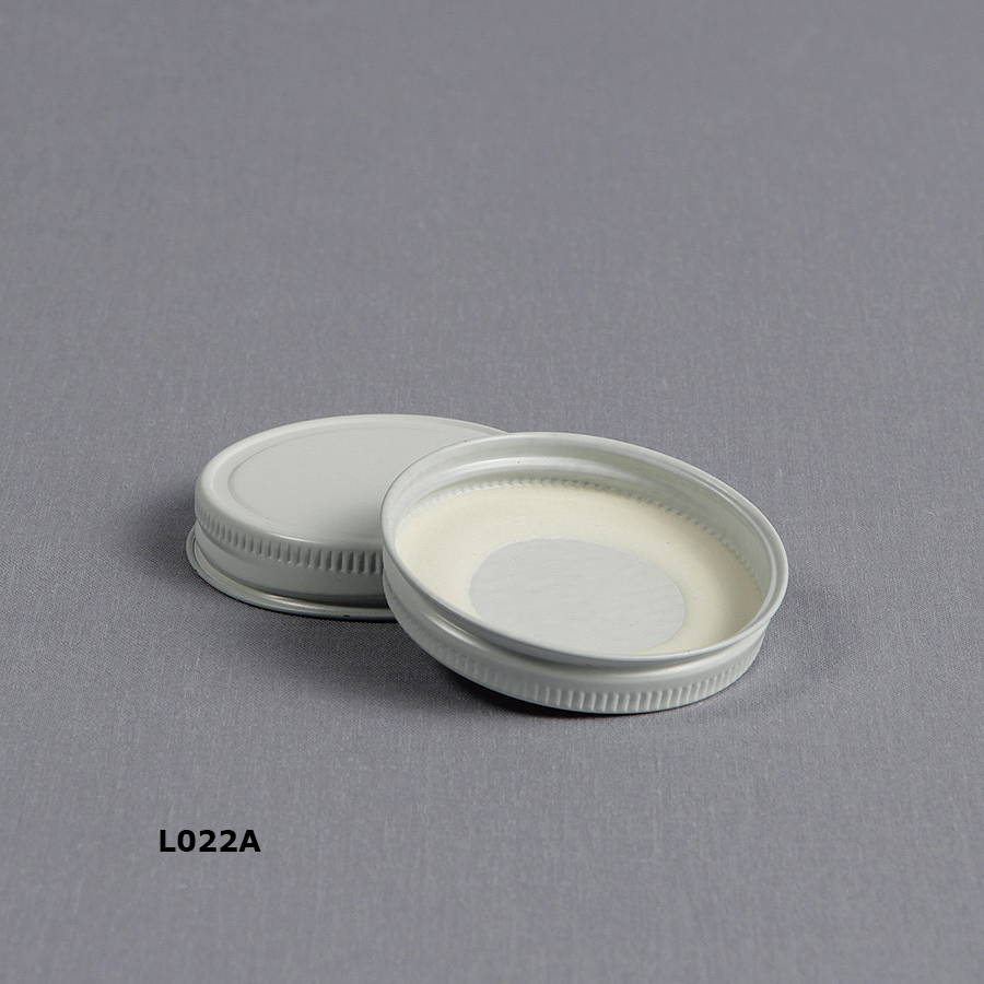 53-400 White Metal Lid Plastisol Lined - L022A